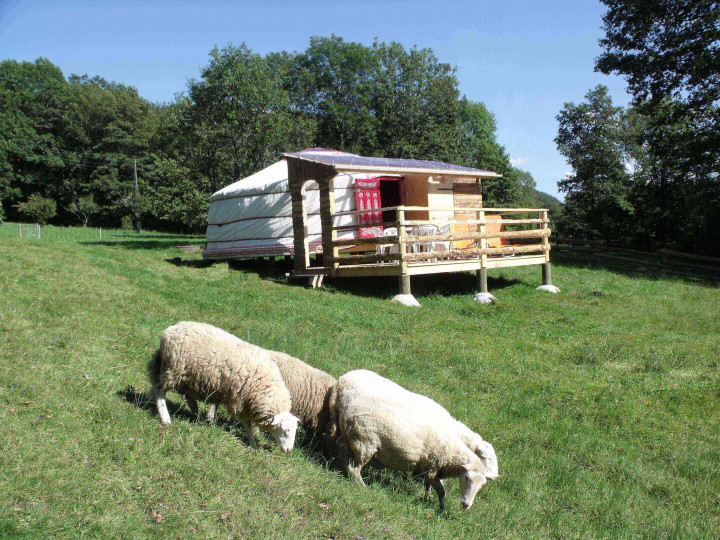 Domaine Du Châtelet. The Yurt - Vosges