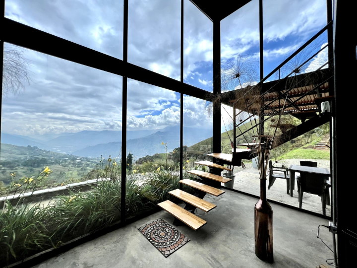 Hill House In Medellin For A Couple - San Pedro