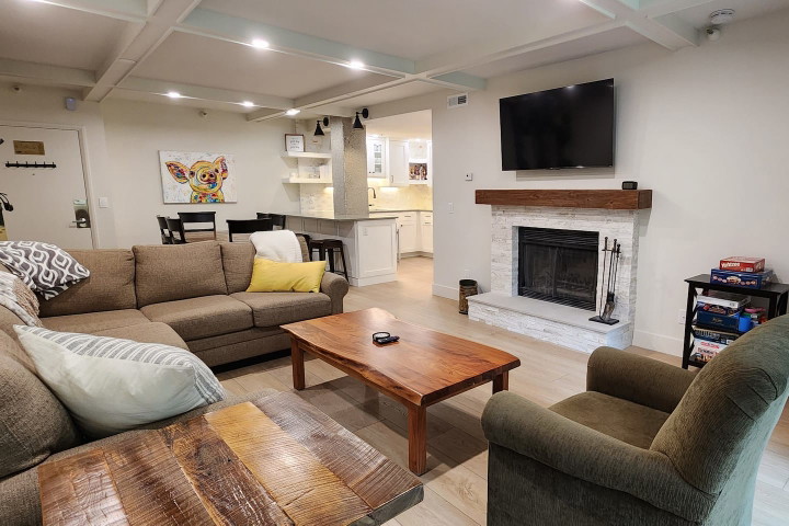 224 Prem. 2br/2ba Main St@town Lift, Hot Tub - Utah