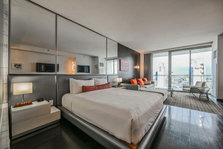 Ti25 Strip View Studio  Balcony  No Resort Fee - 라스베이거스, NV