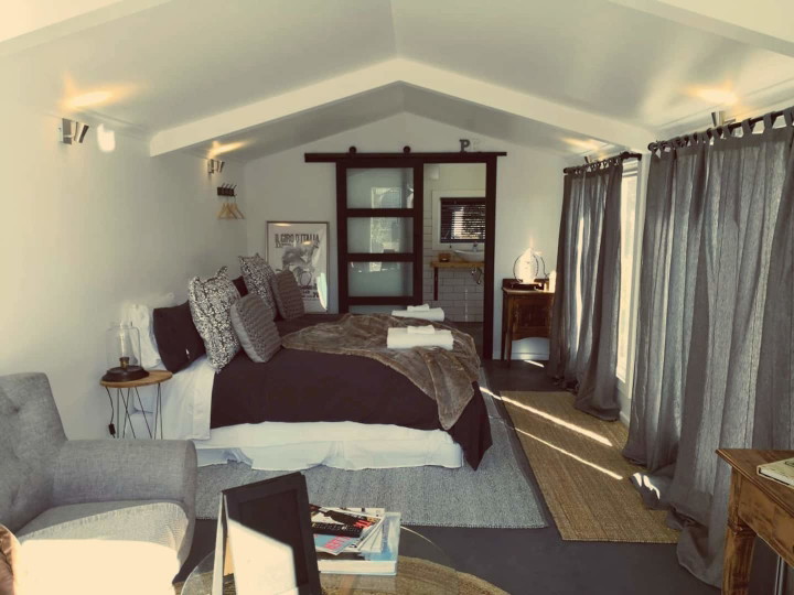 Luxurious Hilltop Studio, Only 10 Minutes Walk To The Main Street Of Daylesford - Daylesford