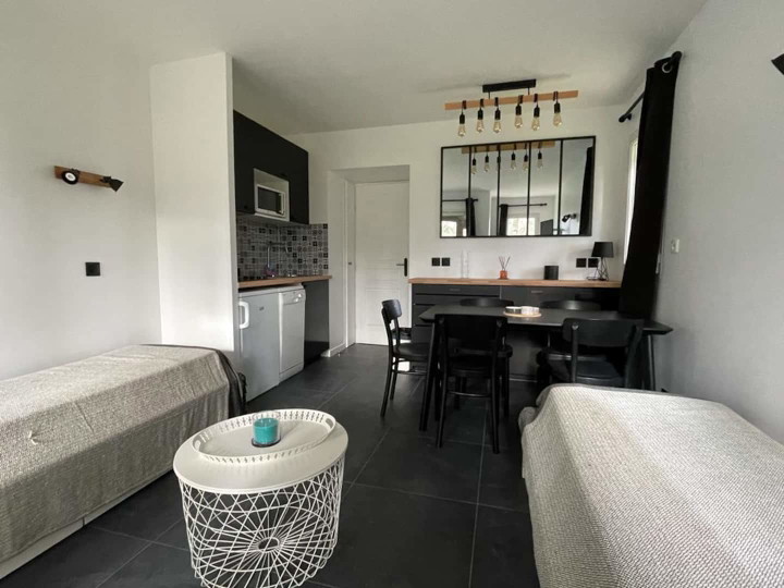 Charmant Rez De Jardin - Deauville