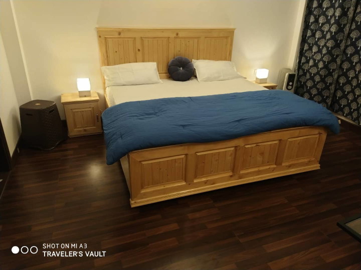 Lovely 1 Bedroom Condo With Free Parking Space And Living Experience To Enjoy! - Kullu