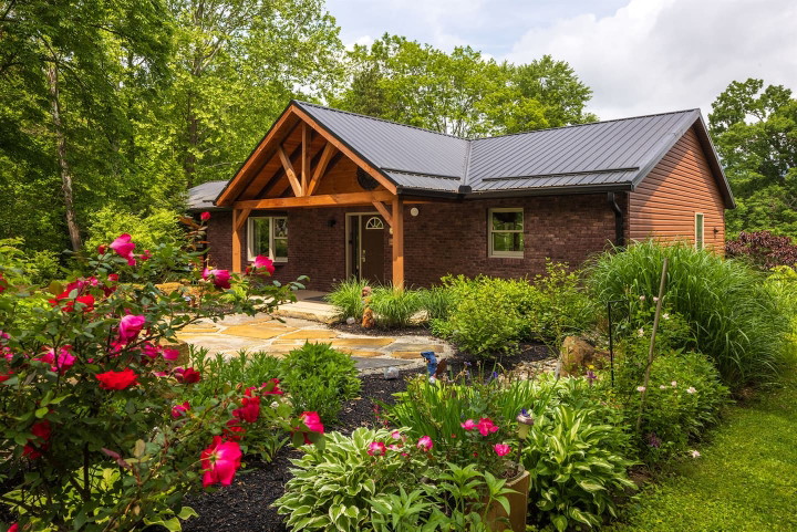 Playground-panoramic Lakevue-hot Tub-covered Decks - Ohio