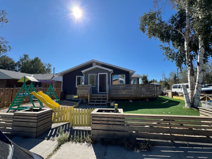 Little Holiday Home假日小屋 - Yellowknife