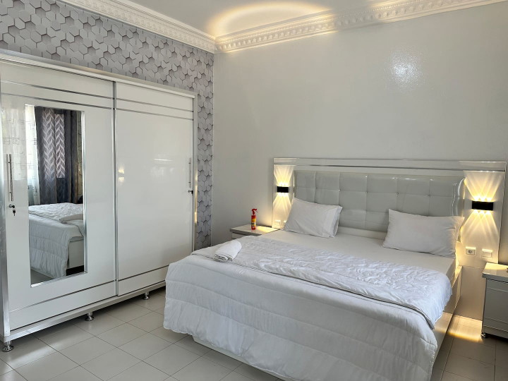 Magnifique Appartement F2 Thiès King Size Bed - Sénégal