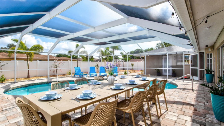Heated Pool Haven! Fun Games! Near Img & Ami! - Bradenton, FL