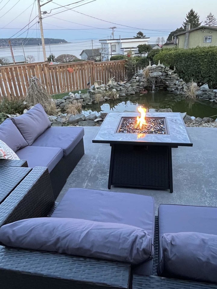 *Oceanview 3 Bdrm, Short Walk To Town - Campbell River