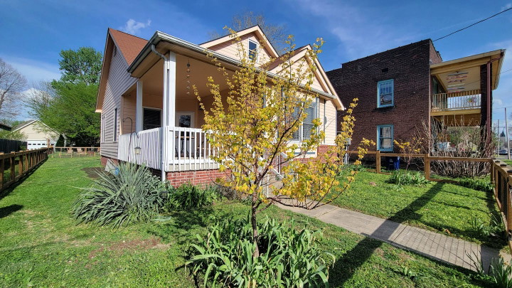 Bluedog Stays - Paducah, KY