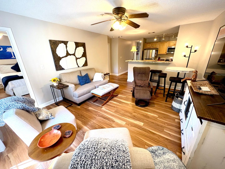 Lodge On Hartwell 3 Br/3ba -1 Mile To Clemson Univ - Clemson, SC