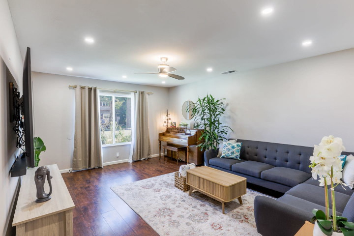 Central Family Home Near Tesla, Shops And Parks - Fremont, CA
