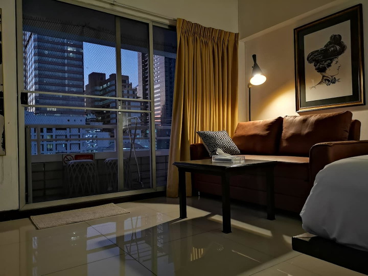 Ari Bts Oasis Corner Studio - Balcony & City View - Bangkok