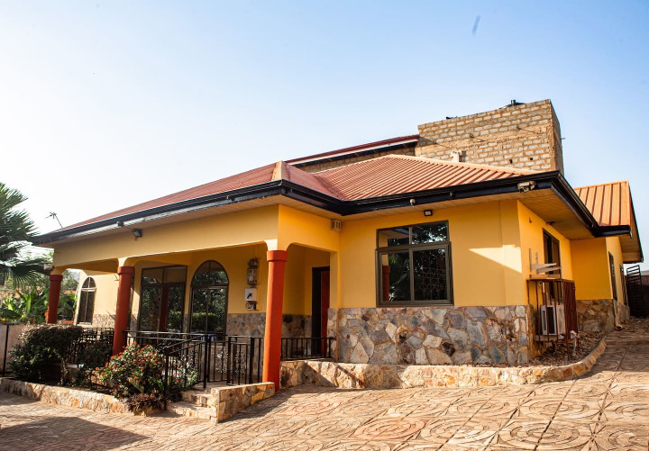 Lux House Baaba In Resort (Pool , Gym & Rooftop) - Ghana