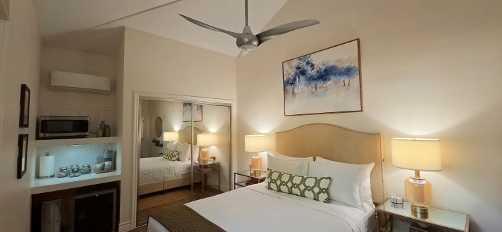 Pristine Studio Near Disneyquiet Historic Area - Orange, CA