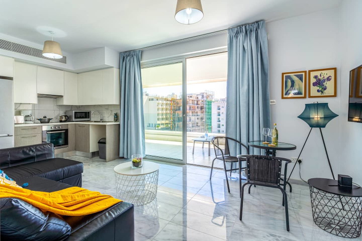 Oyster 1-bedroom Apartment In Larnaca W/ Pool - Cyprus