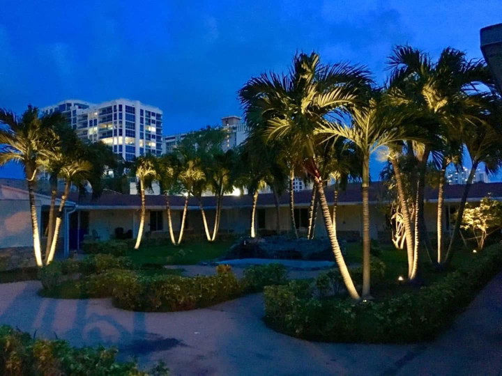 Private Studio # 1, Five Minutes Walk To The Beach - Pompano Beach, FL