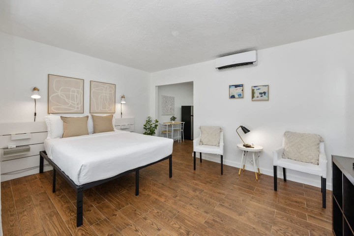 Mimo5-3 | Cozy Corner Of Miami's Modern District - Miami Gardens, FL