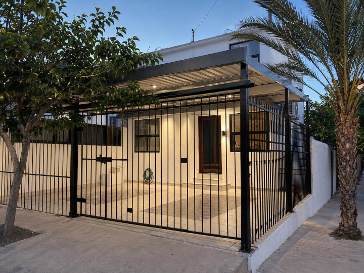 Casa Premium A 2 Cuadras De D1 Con 4 Minisplits. - Chihuahua