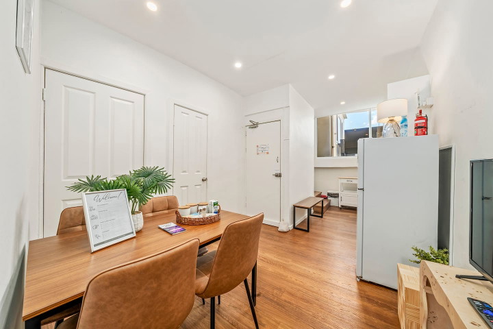 2br Unit With Balcony In Sydney, Crown St & Parks - Randwick