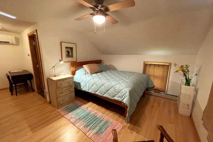 Cute 2-bedroom Home In Convenient Central Location - Waterville, ME