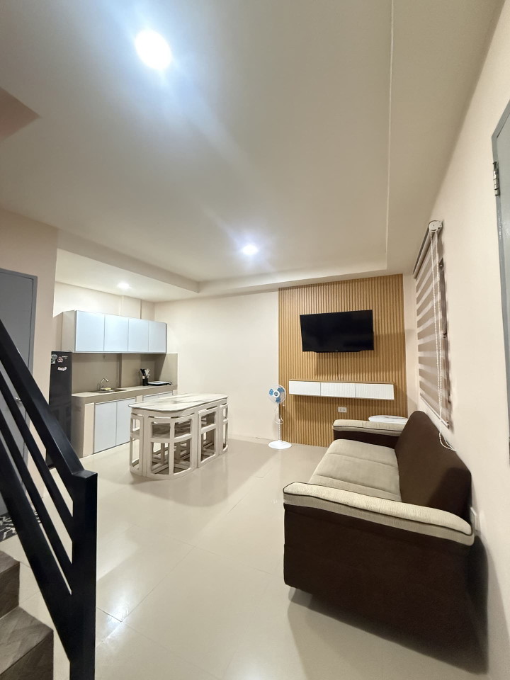 Stylish 2br Home Near Sm | Prime Location - San Pablo City