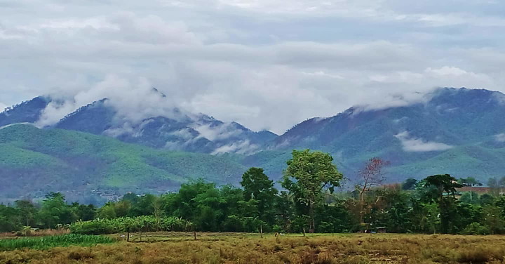 Amazing Views At Ban Dalah Pai. Room 2, King Bed - Mae Hong Son
