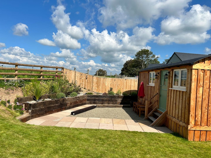 A Wonderful Shepherds Hut.
Cwt Bugali Thornton - Haverfordwest