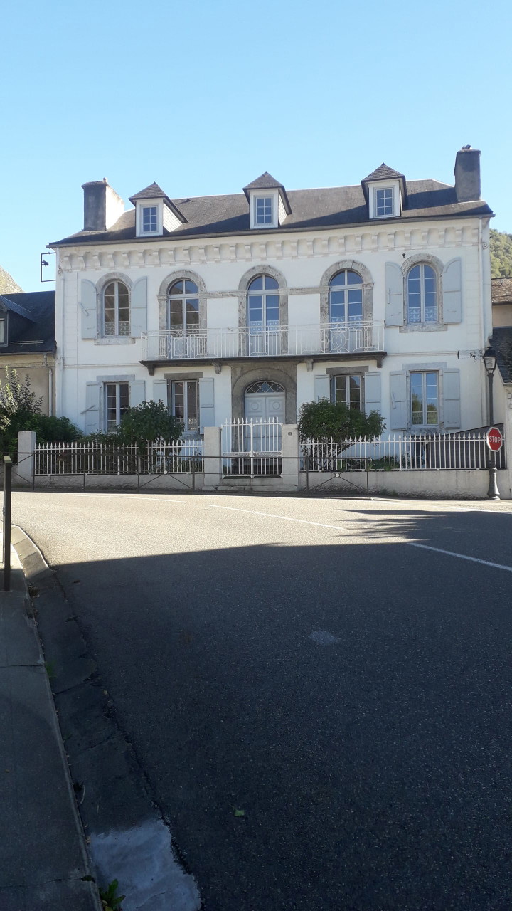 Magnificent And Large 18th Century House, In A Mountain Village - Luz-Saint-Sauveur