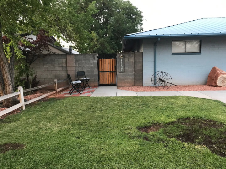 2 Bedroom Guest Suite Near Lake Powell With Yard - Page, AZ