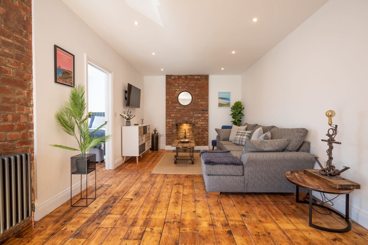 Modern Apartment In The Heart Of St Dogmaels - Wales