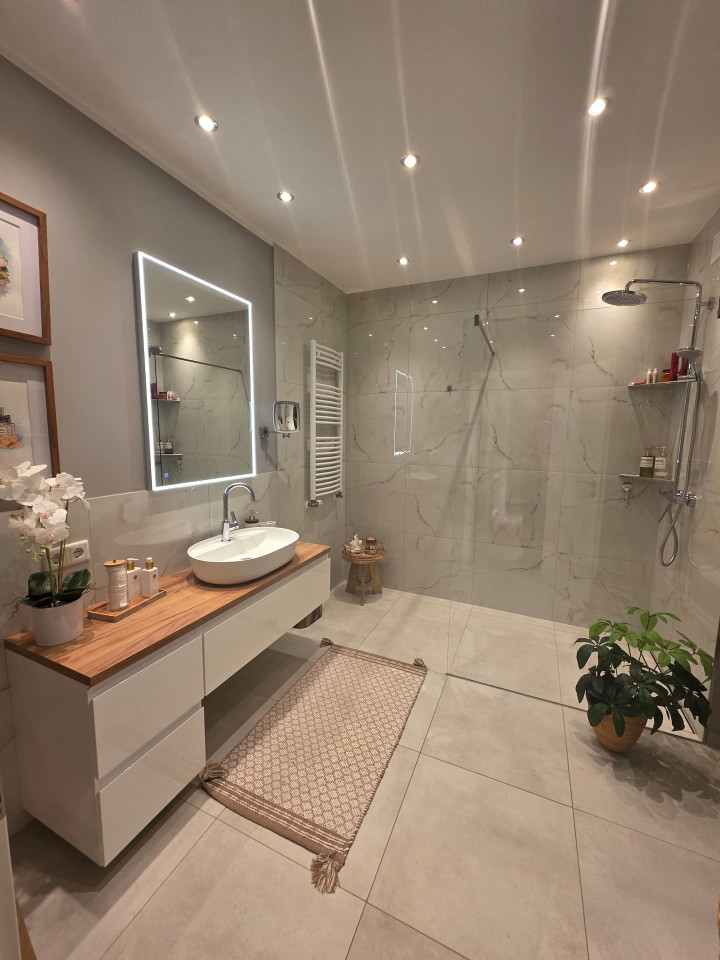 Schöne Altbau Wohnung Mit Großem Garten - Düsseldorf