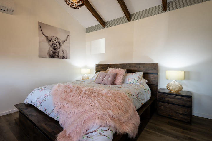 Nesting Box Luxury Cabin - Clare Valley - Clare