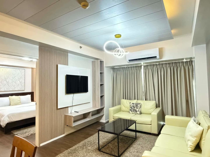 Grand Cenia: A Modern Cozy Home | 2br Near Ayala - Cebu City