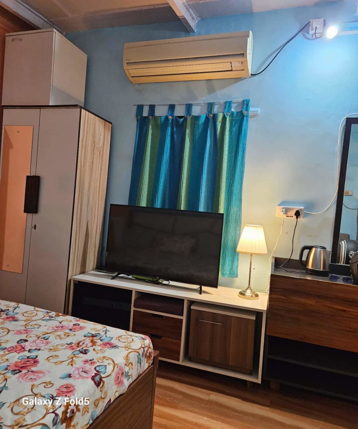 Cozy Little Independent Studio House In Chawl - Mumbai
