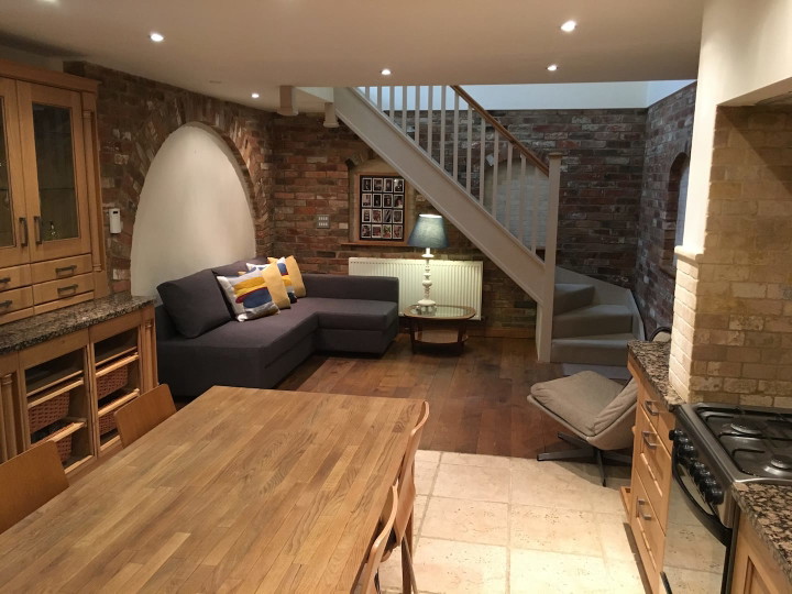 Delightful Cottage In Central Devizes - Sleeps 6+1 - Devizes
