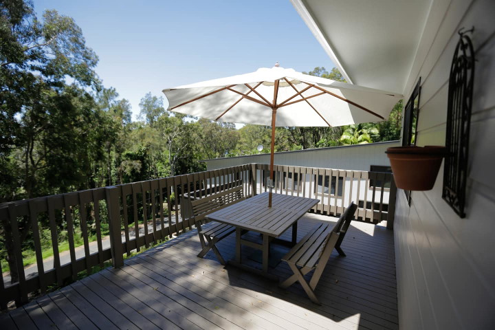 From The Treetops To The Lakeside In Seconds! - Smiths Lake
