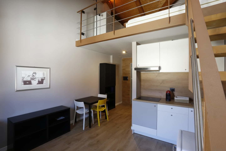 Independent Loft With Kitchen And Mezzanine In The Centre - Barolo