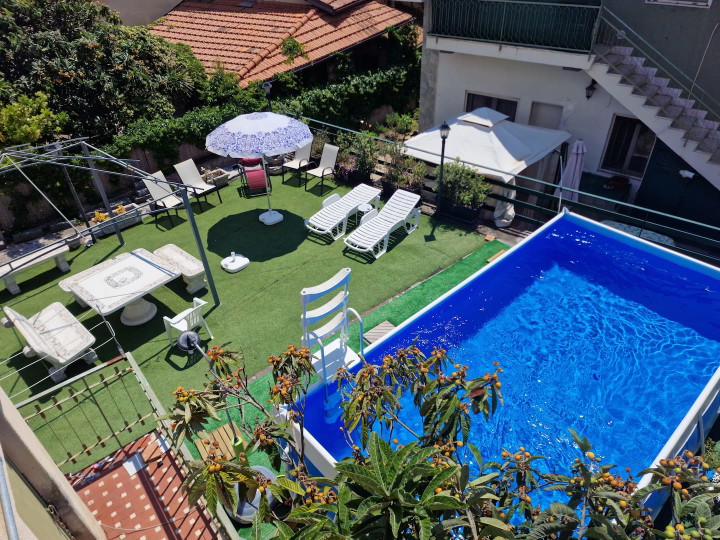 Stupenda Villa Con Piscina In B&b In Centro - Nicolosi