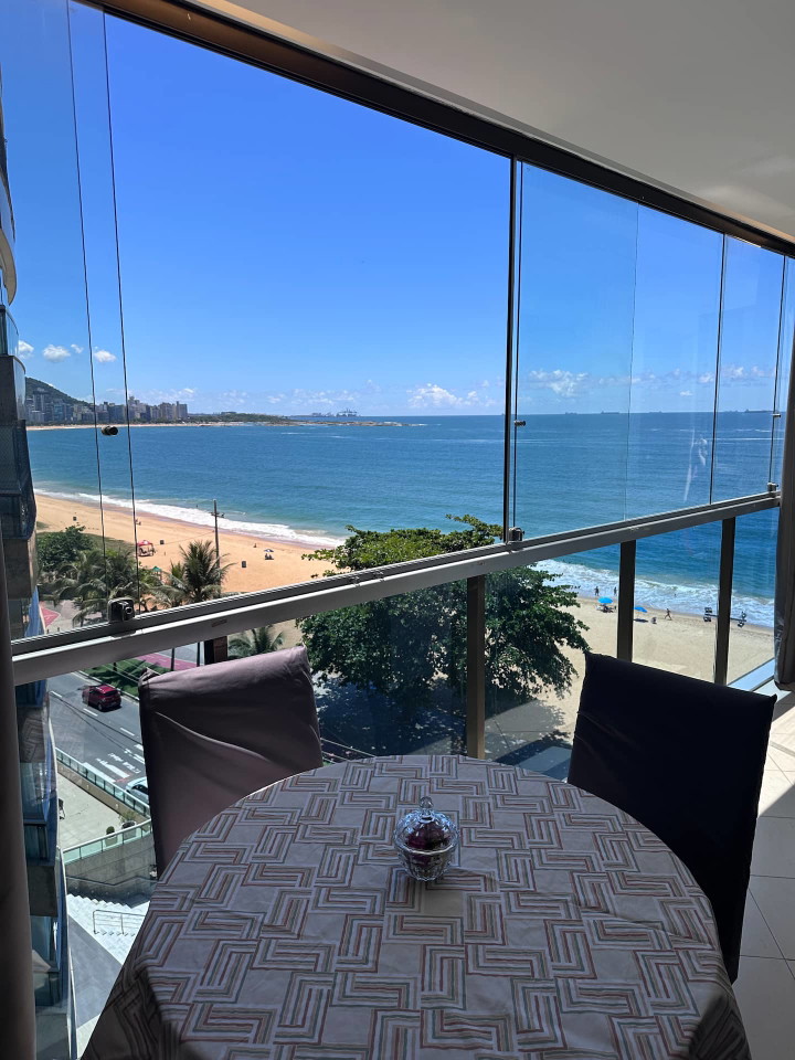 Vista Fantástica!
Frente Mar. Praia Da Costa. - Vila Velha