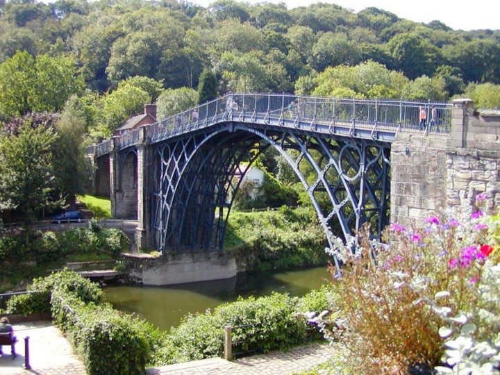 Madeley Guesthouse Near Historic Ironbridge - Shropshire