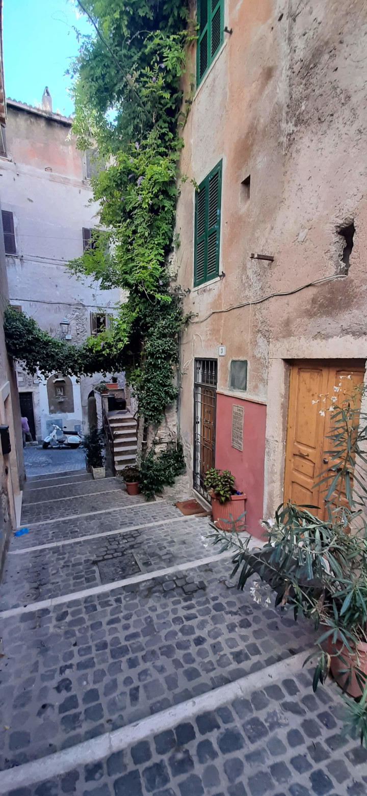In The Medieval Village Of Tivoli - Tivoli