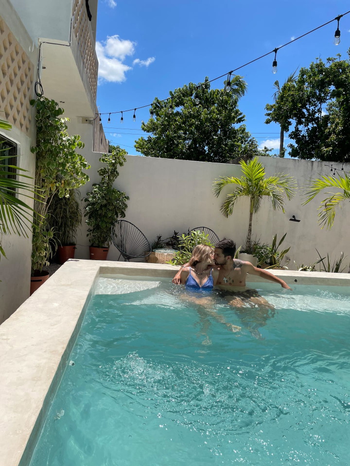 Oasis Boutique | Pool And Balcony - Valladolid