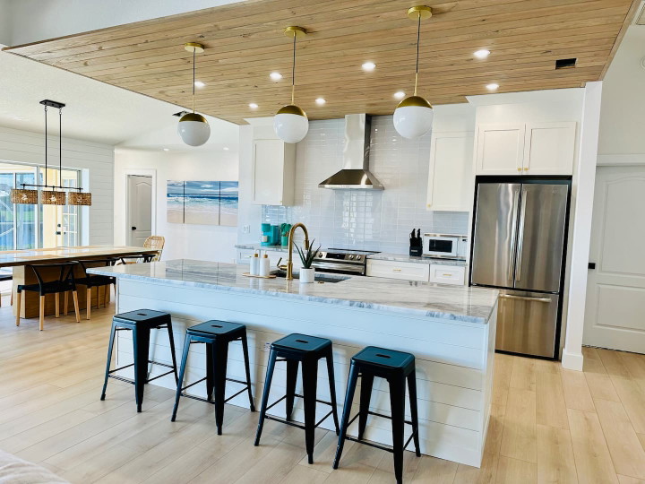 Lux Canal Front | Pool, Kayaks, Bikes, & Boat Dock - Punta Gorda, FL