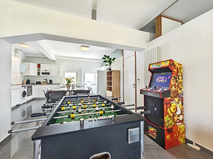 Loft For Up To 12|hot Tub|sauna|arcade Machine - Nuremberg