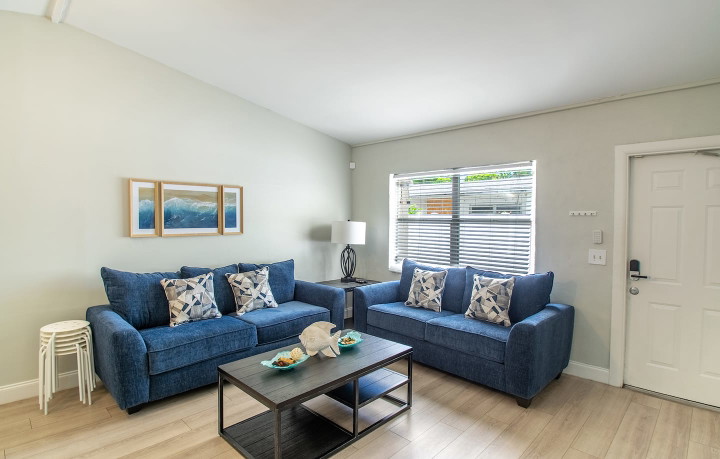 Beautiful Remodeled Condo - Delray Beach, FL