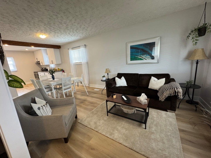 Cozy Vacation Home- Walk To Falls/clifton Hill - Niagara Falls