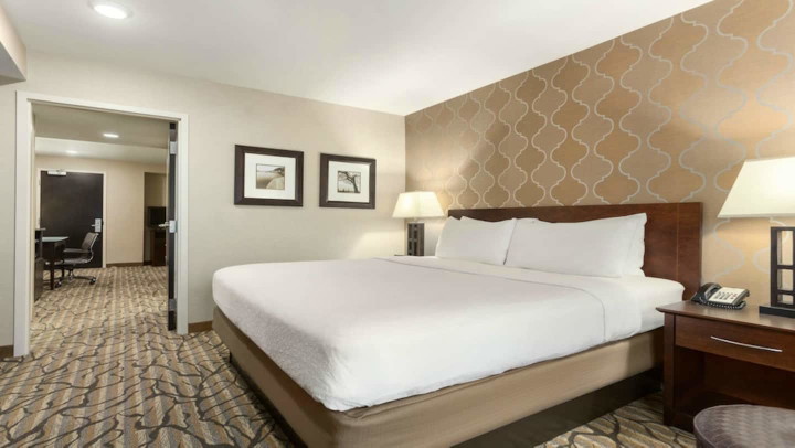 1-bedroom Hotel Suite - 1 Bed - Williamsburg, VA
