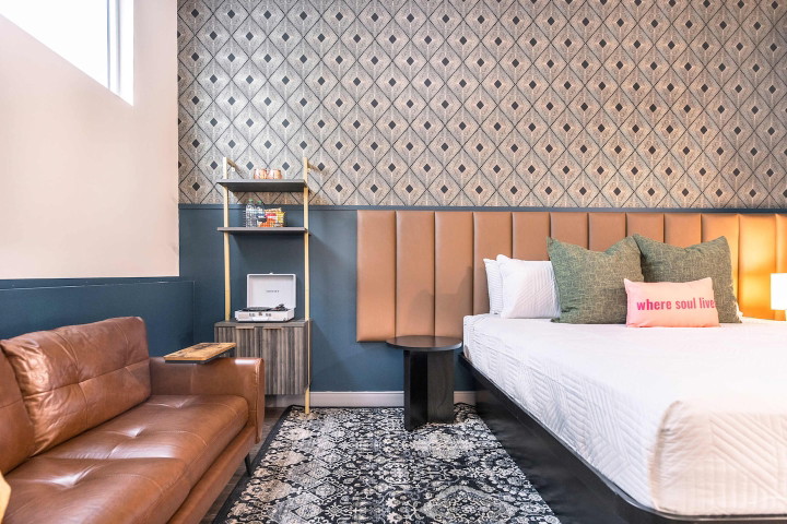 Elegant & Timeless Stay  - Walk Score 72 - Macon, GA