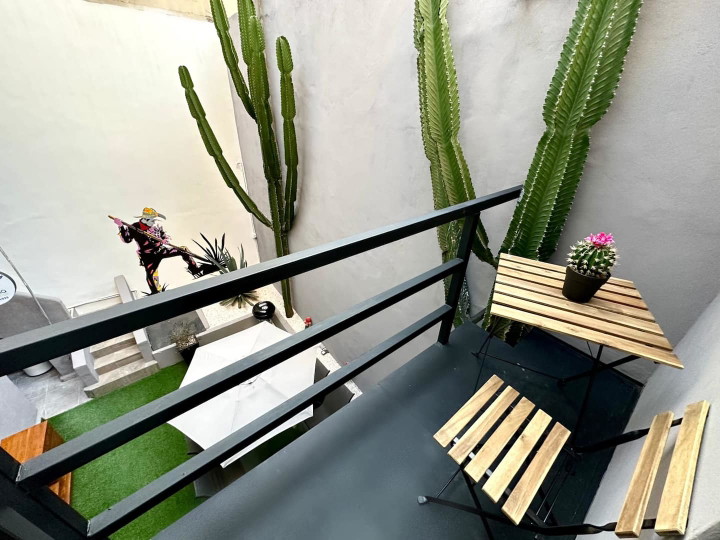 Loft With Balcony In Condesa. View To Terrace. - Mexico City