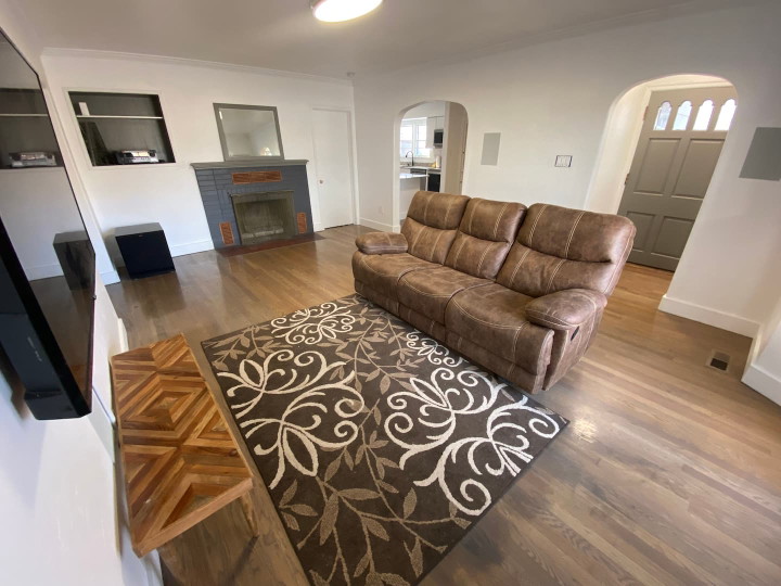 2 Bedroom. Tastefully Updated 1920s Home. - Elko, NV
